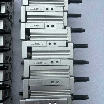 亚德客滑台气缸B52-HLQ16X20SB新旧都有议价