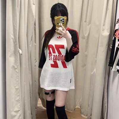 Adidas女轻便透气运动短袖足球衣