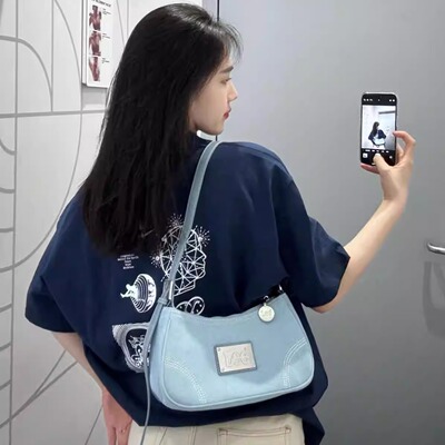 Nike耐克男夏耐磨训练印花短袖