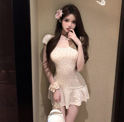 甜辣妹碎花短袖圆领连衣裙女