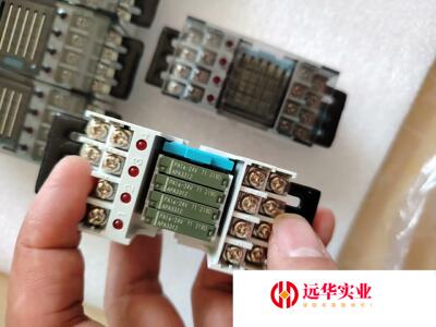 继电器模组4路轨道AY33002 RT3S-24V