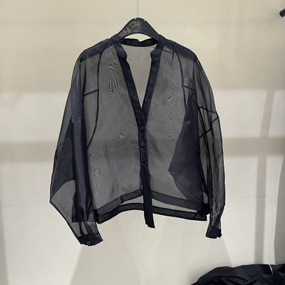 欧洲站春款V领蚕丝透视短外套