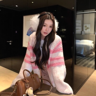 手工粗针粉色条纹针织外套中长款