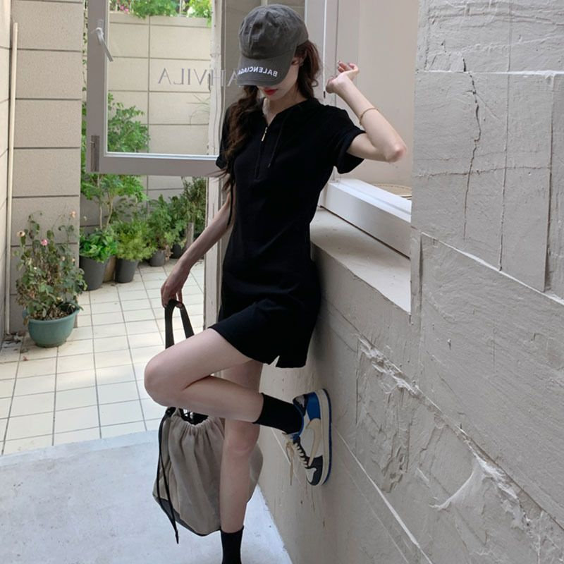 连帽连衣裙女夏季新款拉链微开叉收腰修身显瘦甜辣纯色风短袖裙子