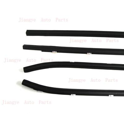 适用现代i30 2007-2011前挡风玻璃两侧外压条装饰条83220-2L000款