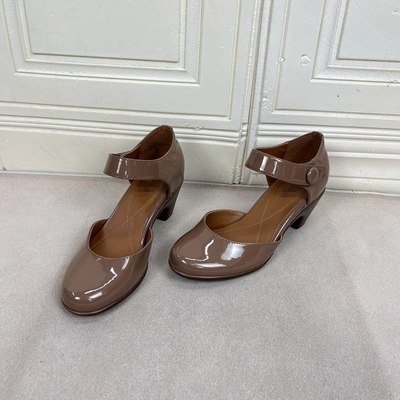 圆头纯色粗跟一字扣玛丽珍单鞋