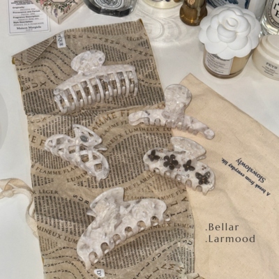 Bellar晕染白系列盘发抓夹