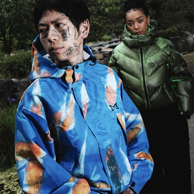 Mertra连帽防水锦鲤印花夹克