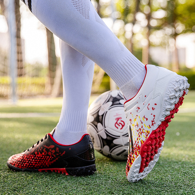 C罗梅西足球鞋男款鸳鸯成人AG碎钉TF长钉青少年中小学生儿童球鞋