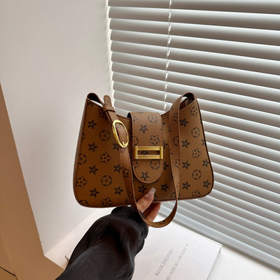 单肩女包时尚小众轻奢斜跨女包