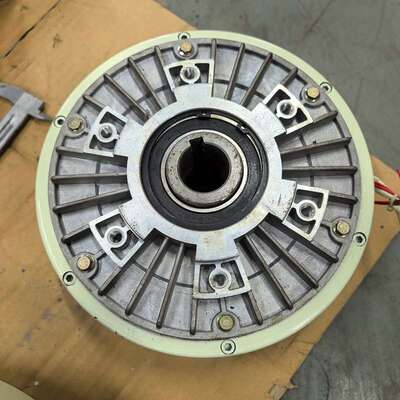 议价磁粉离合器FZ50K-1,控制器，成色如图。