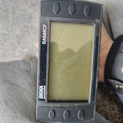 可维修BEKA显示器BA688CF，实物图议价