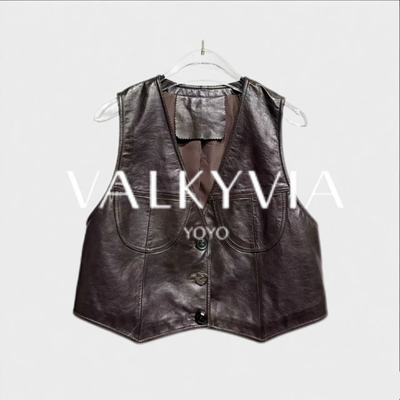 【Valkyvia/悠悠奢品】新款设计感V领纽扣短款复古皮马甲女1765