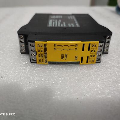 议价AES1235 安全继电器 施迈赛 24VDC工控配件维修