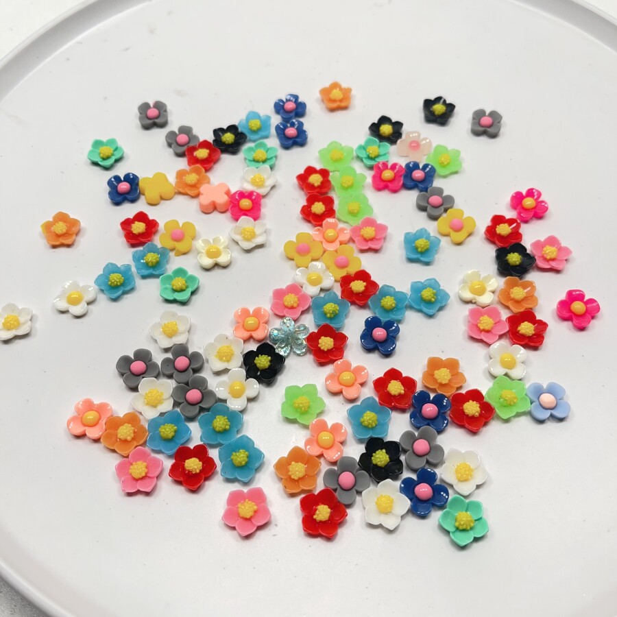 R39约1.2CM树脂花混发 90-100个 diy手工材料配件满30包邮