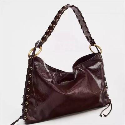 2025夏季新款高级复古简约百搭通勤手提腋下枕头包单肩托特包