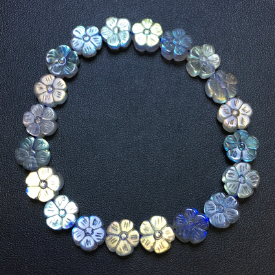 天然冰种灰月光拉长石雕刻花手链