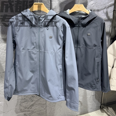 可隆KOLON SPORT男款防风防水透湿多口袋连帽软壳夹克LHJK6MNT05