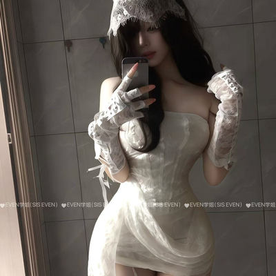 纯欲圣诞蕾丝绑带收腰包臀裙