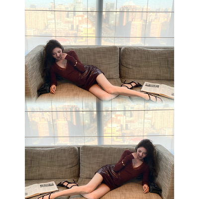 Momoshero【Tipsy酒杯裙】IG慧智美人感——“双V腰”皮半裙/上衣