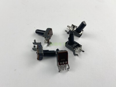 库存清货RV09型3脚单联A50K WH09带支架卧式电位器长脚13MM轴A503