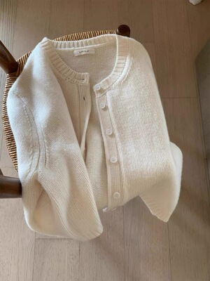 low flat正品～韩系温柔奶油白质感羊毛针织衫圆领排扣开衫上衣秋