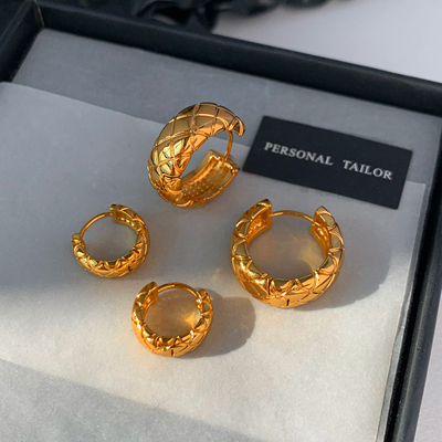 欧美金属金色菱格纹大圈圈耳环女轻奢高级感气质独特耳圈耳扣耳饰