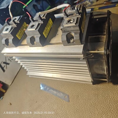 议价 工业级三相交流固态继电器成套组件，SAM40200D成色可维修