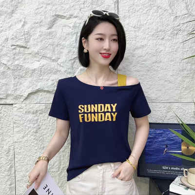夏季新款时尚洋气圆领短袖漏肩T恤字母印花显瘦减龄休闲拼接上衣