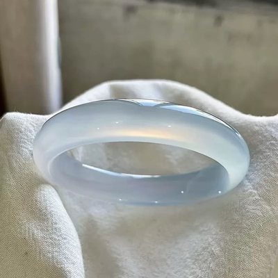 这一条白月光冰蓝水好显贵呀~~