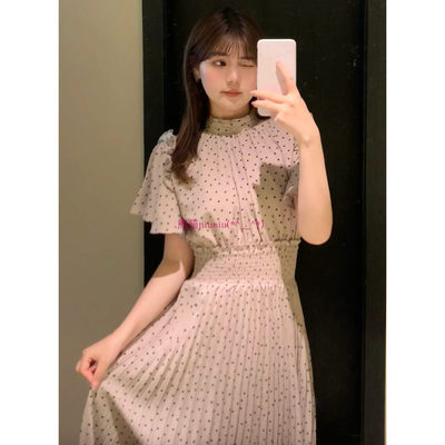 甜美泡泡袖波点蝴蝶结百褶连衣裙