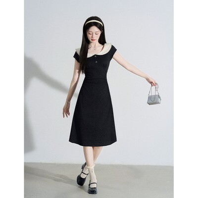 掐52PDA439法式赫风本娃娃领黑色连衣裙女夏季高亮级感独特腰漂a