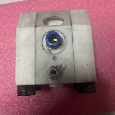 WILDEN隔膜泵W10220 42-1002成色如图，不会 ~议价