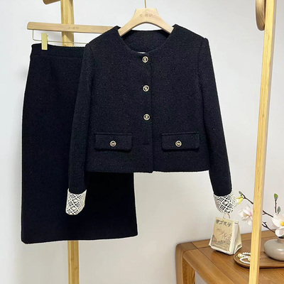 小香风套装2025羊毛呢加厚羽绒