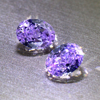 雷迪恩浅紫高碳钻裸钻戒面裸石