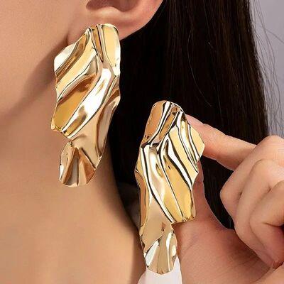 Exaggerated Long Hanging Earrings for Women Big Twisted Meta