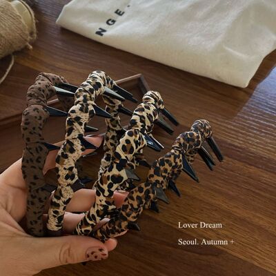 2026 Leopard Print Fabric With Teeth Hairband French RetroHe