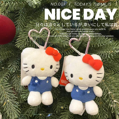 日本正品三丽鸥 Hello Kitty挂件爱心扣挂饰凯蒂猫公仔玩偶钥匙扣