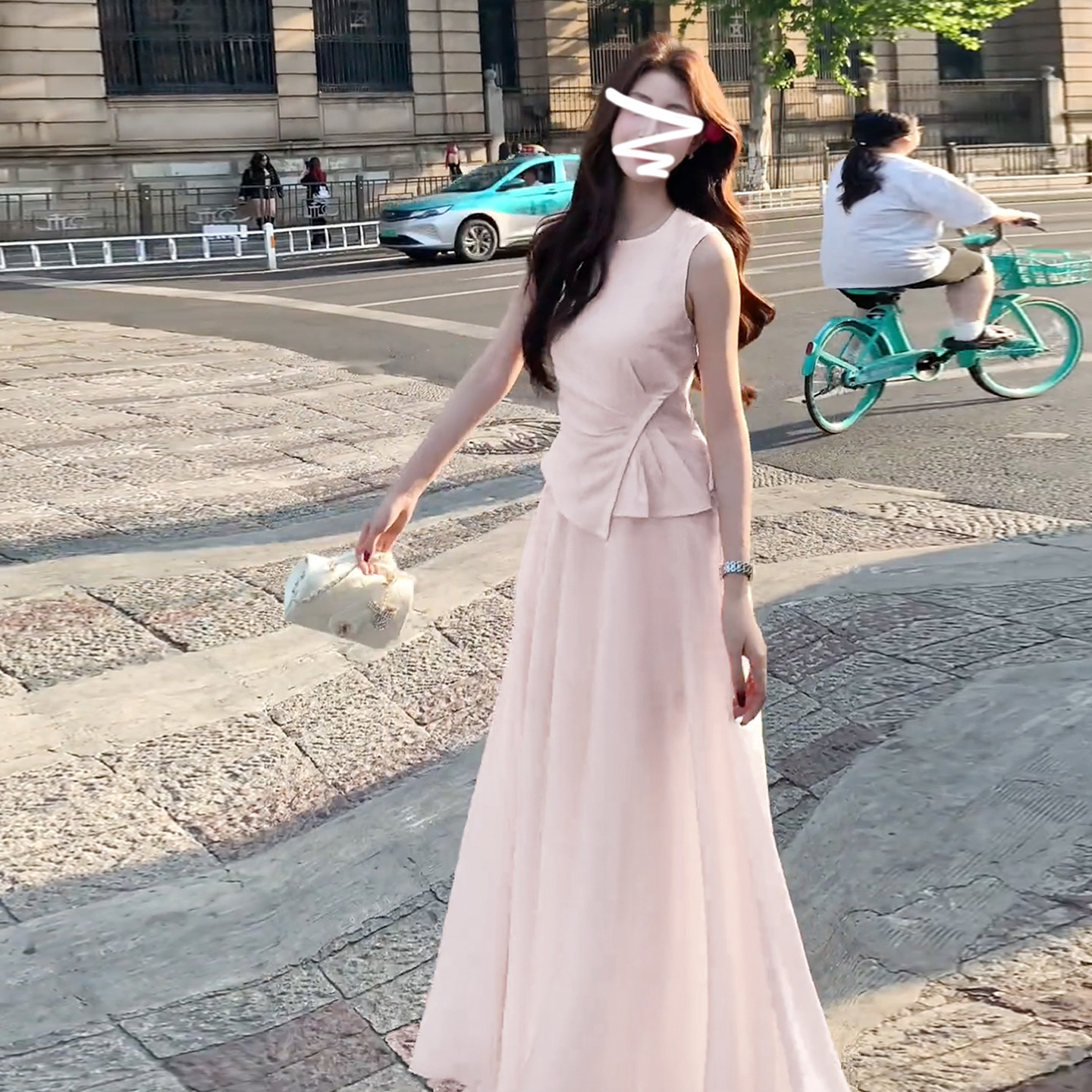 法式粉色背心连衣裙女夏季2026新款巨好看绝美穿搭一整套长裙套装