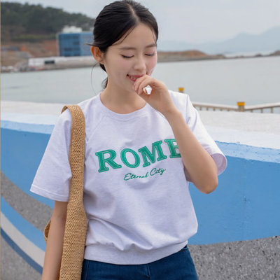 甜美rome刺绣字母插肩短袖卫衣