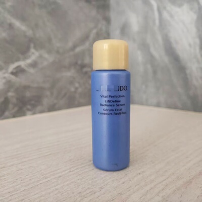 源1100+ /40Ml 日系 资*jia 悦薇智感紧塑焕白精华液10Ml