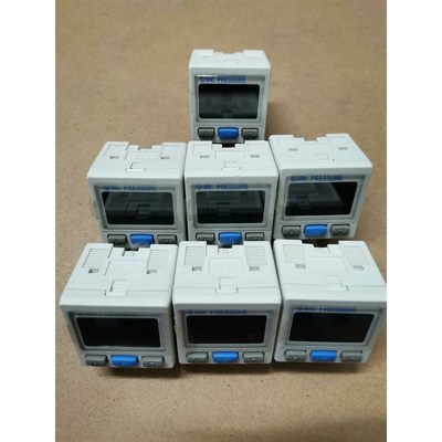 SMC压力表ZSE30A-01-NZSE30A-01-C 议价