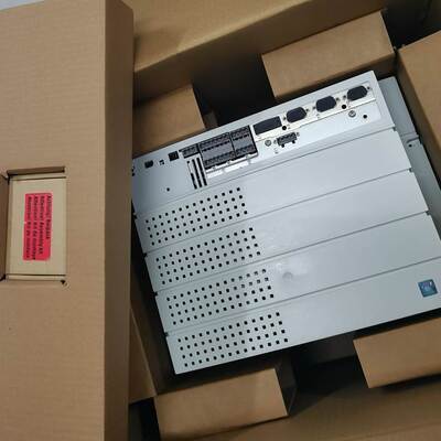 非实价议价议价E82EV402K4C040 E82EV552K4C变频器库存现货实拍包