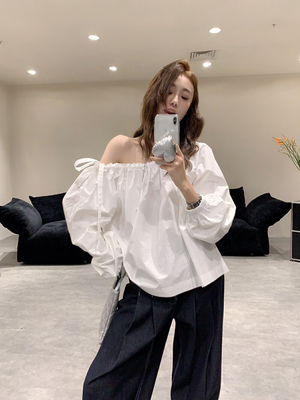 韩国设计感小众别致一字领上衣抽褶系带泡泡袖纯色套头露肩衬衫女