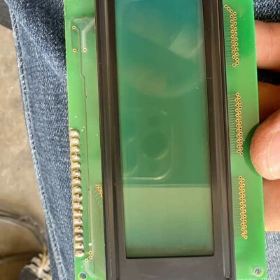 全新液晶显示屏，型号ED20410YMY，来自台湾制造。适合--议价商品