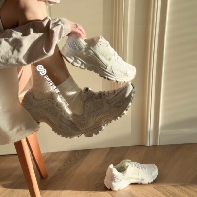 专柜正品Nike迈柔复古气垫休闲鞋