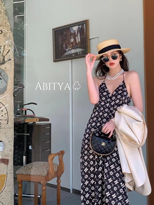 ABITYA印花吊带裙女2026夏复古碎花褶皱肌理感中长款连衣裙