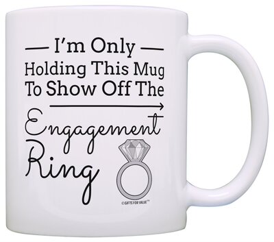 订婚Only Holding Mug to Show Off Ring Engaged钻戒马克杯