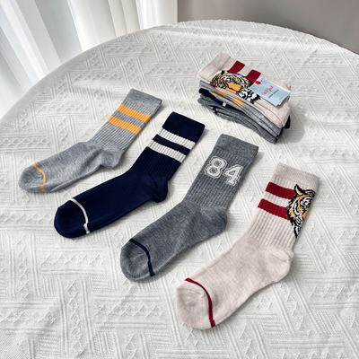 简约轻奢条纹学院风亲子款中筒袜