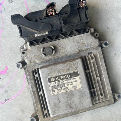 起亚福瑞迪发动机电脑板 39127-2B035/2B025/2B005/2B000